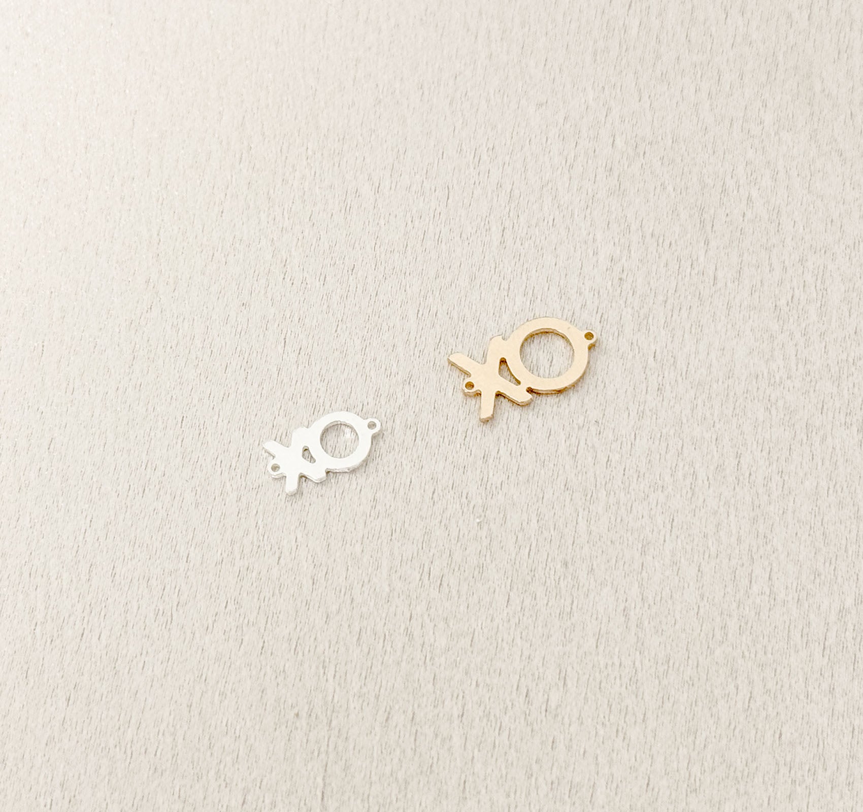 Sans Serif Nameplate Connectors – generation 1.5